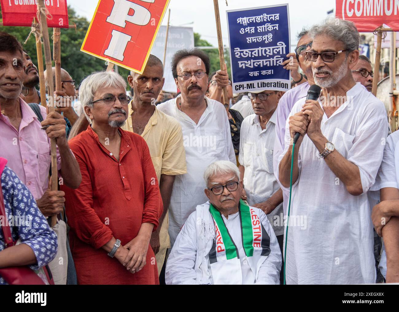 Forward bloc hi-res stock photography and images - Alamy