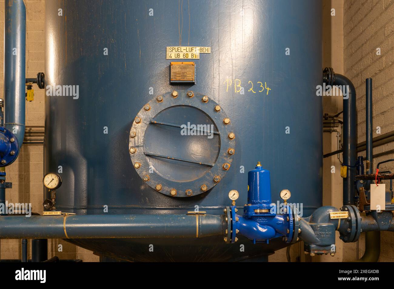 Turbine and generator in a coal-fired power plant Stock Photo - Alamy