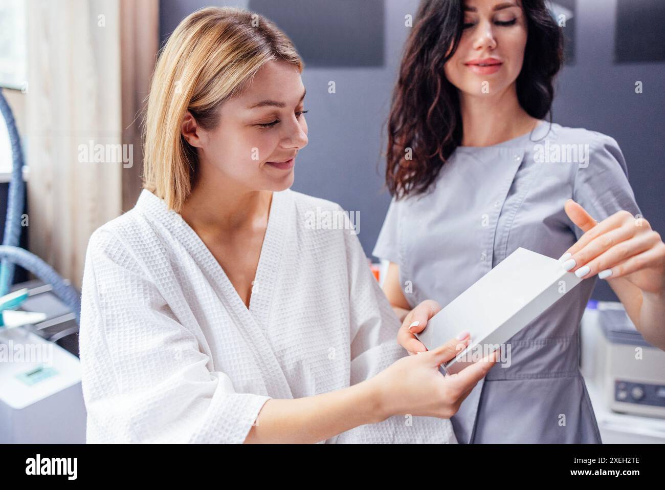 Beauty clinic pretty female client hi-res stock photography and images ...