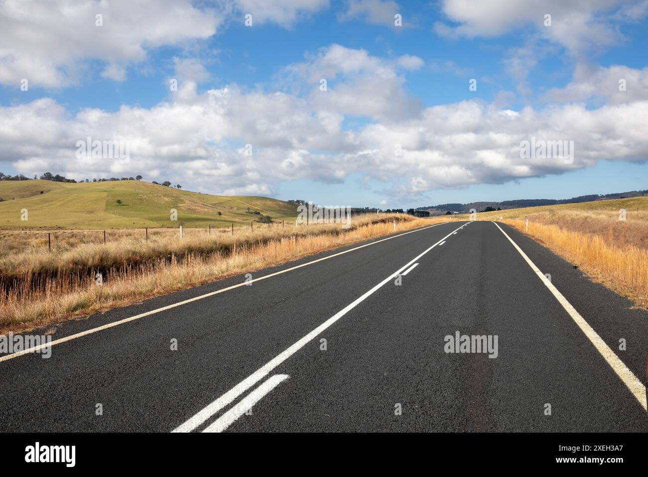 Thunderbolts Way road in Australia, famous driving and motorcycling ...