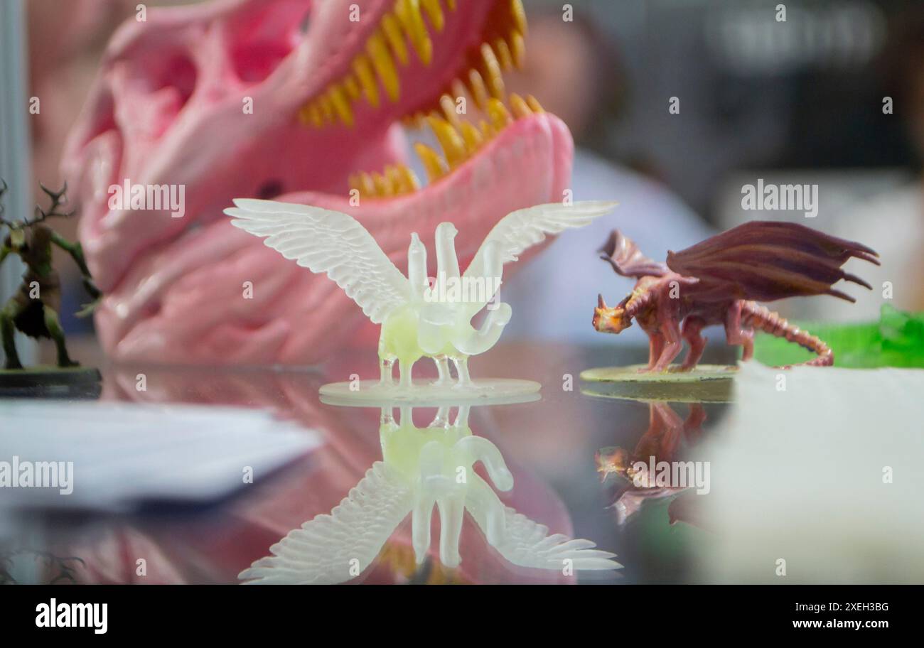 Detailed models in the form of birds printed on 3D printer from polymer ...