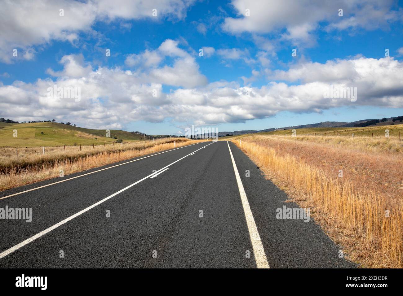 Thunderbolts Way road in Australia, famous driving and motorcycling ...
