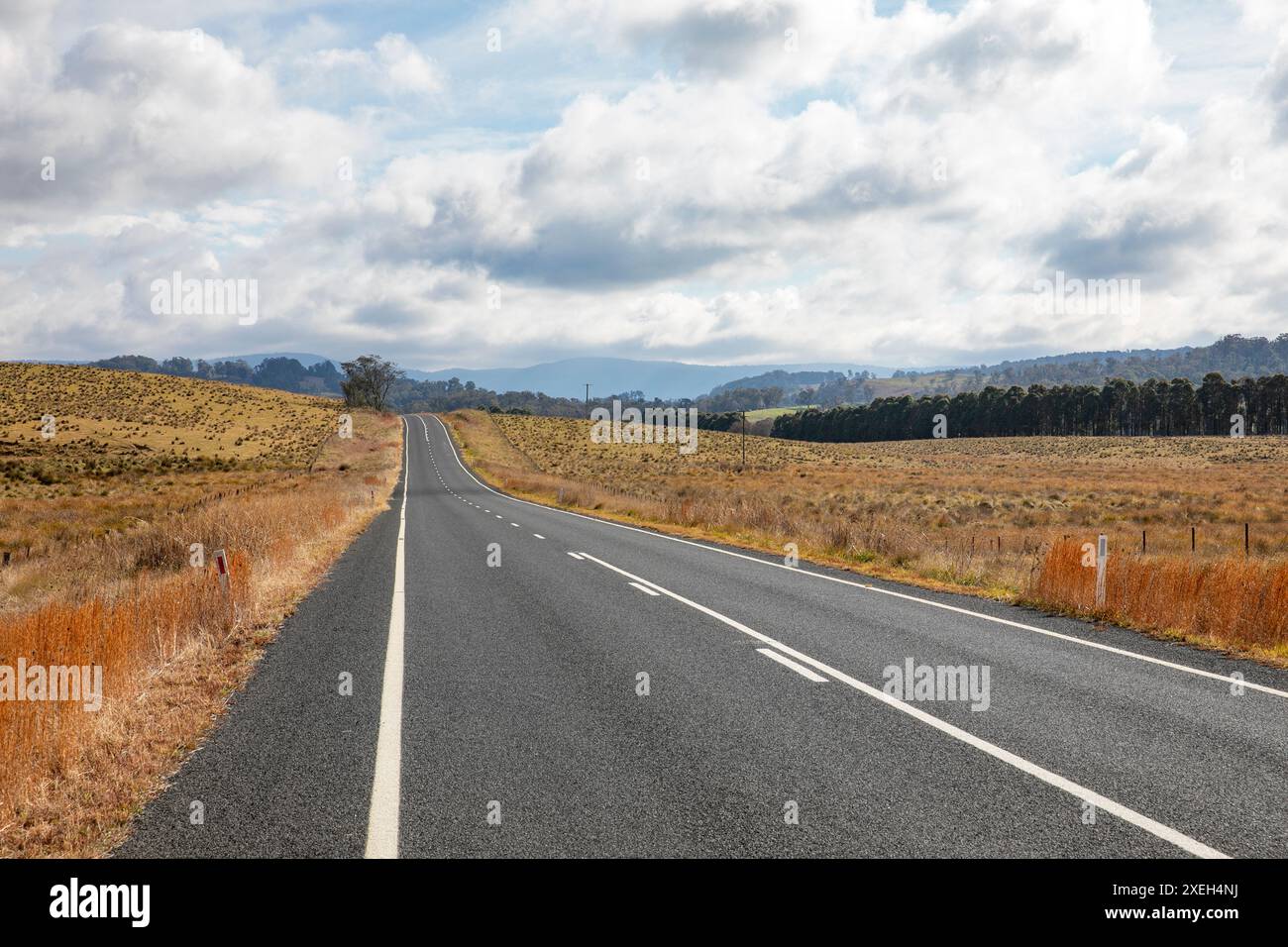 Thunderbolts Way road in Australia, famous driving and motorcycling ...
