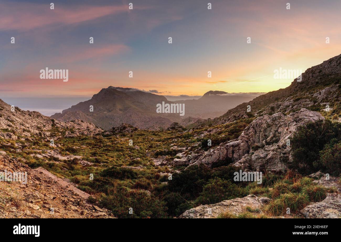 Sunrise in the Tramuntana mountains of Majorca Stock Photo - Alamy
