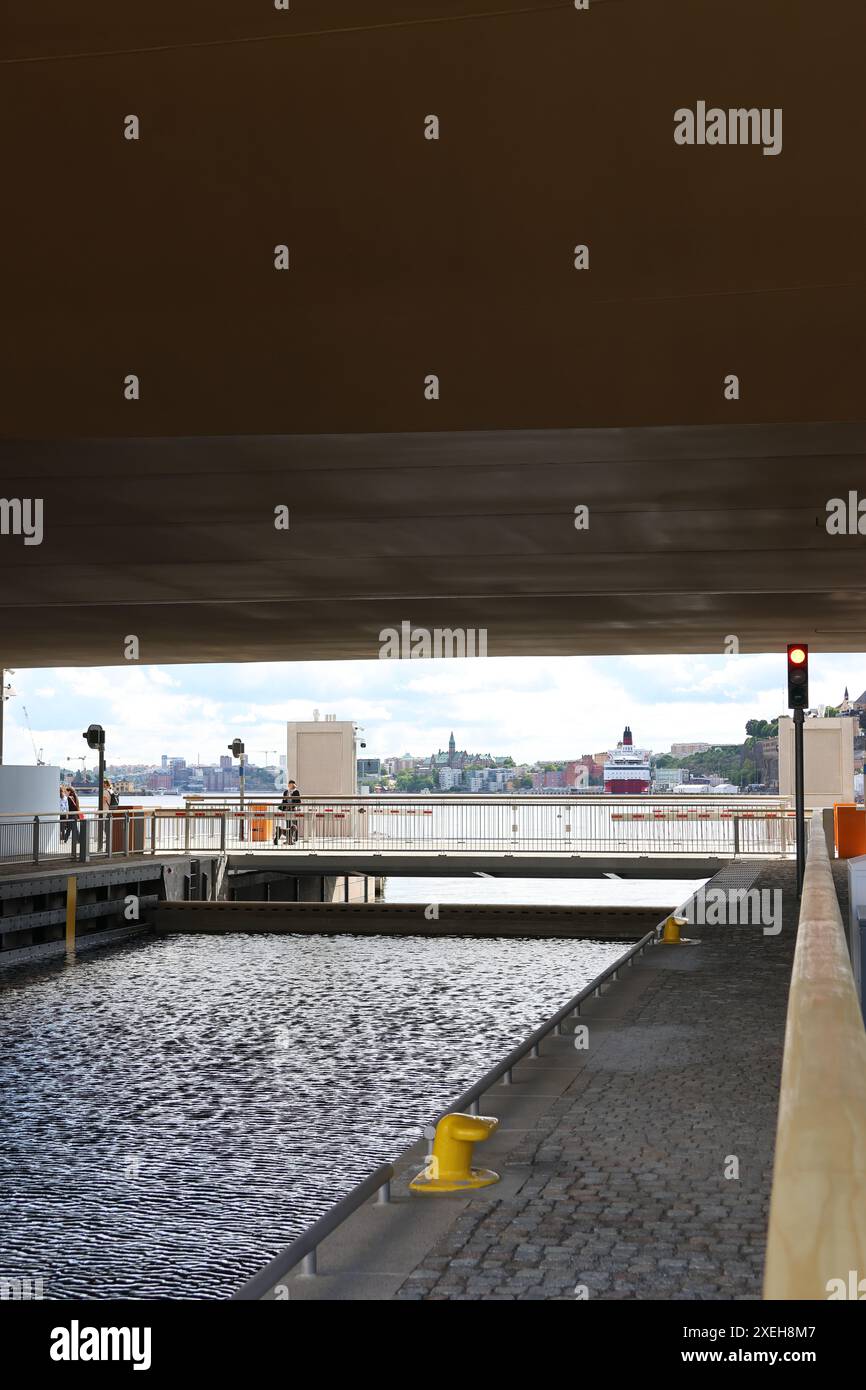 Victoria lock hi-res stock photography and images - Alamy