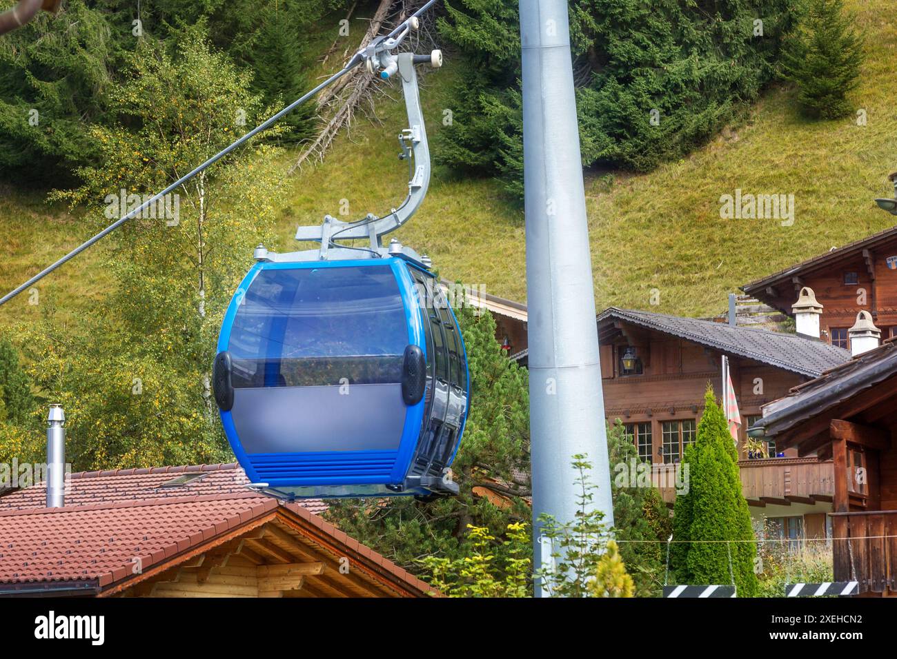 Oeschinensee gondola lift hi-res stock photography and images - Alamy