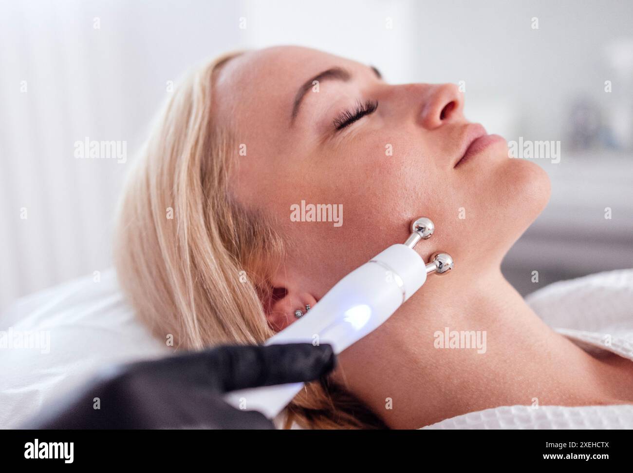 Cosmetology light equipment. Anti age and wrinkle. Microcurrent ...