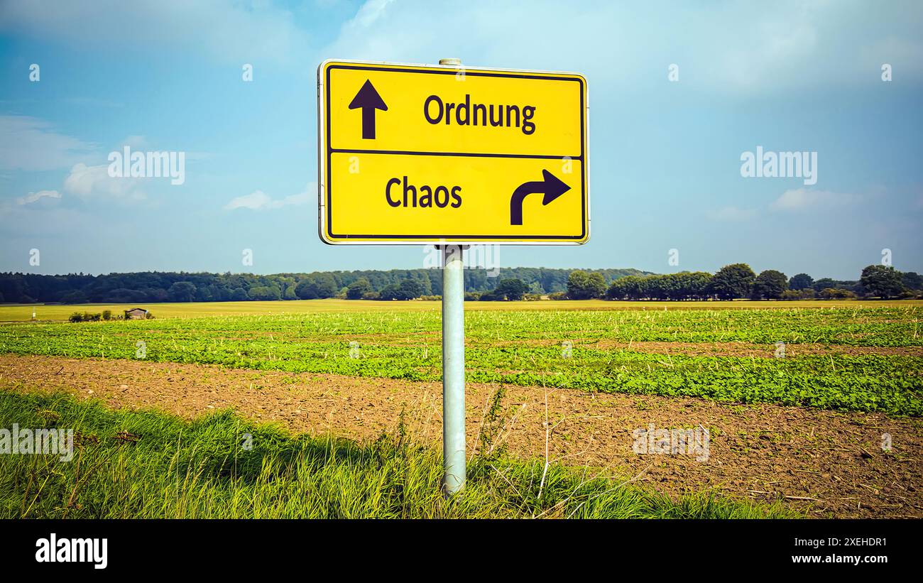 Chaos confusion mess order hi-res stock photography and images - Alamy
