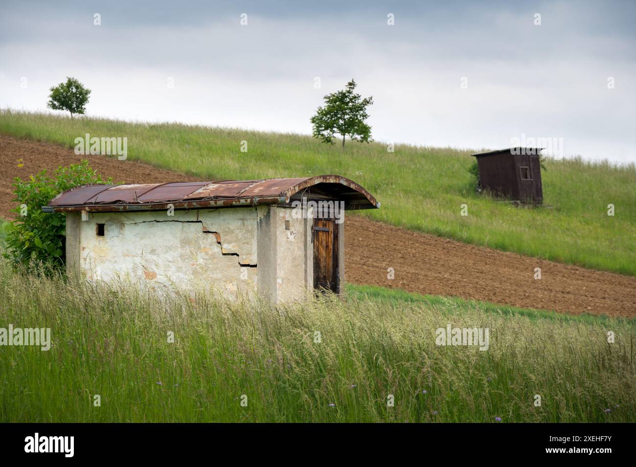 Small agricultural building hi-res stock photography and images - Alamy