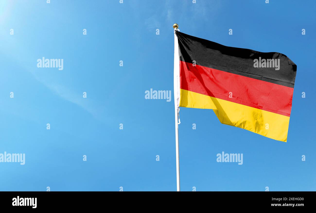 Flag washington waving in hi-res stock photography and images - Alamy