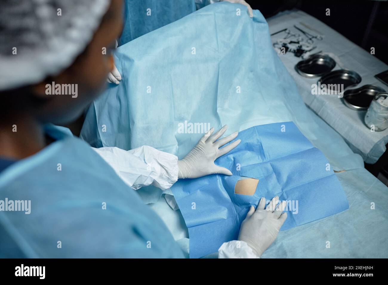 Patient draping hi-res stock photography and images - Alamy