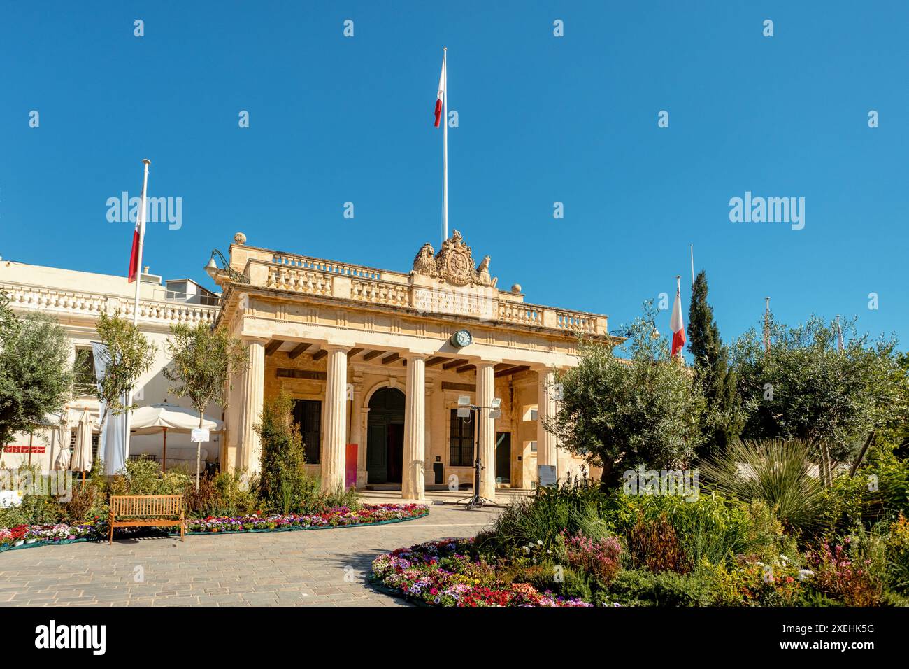 Italian Cultural Institute at Saint George's Square in Valletta, Malta ...