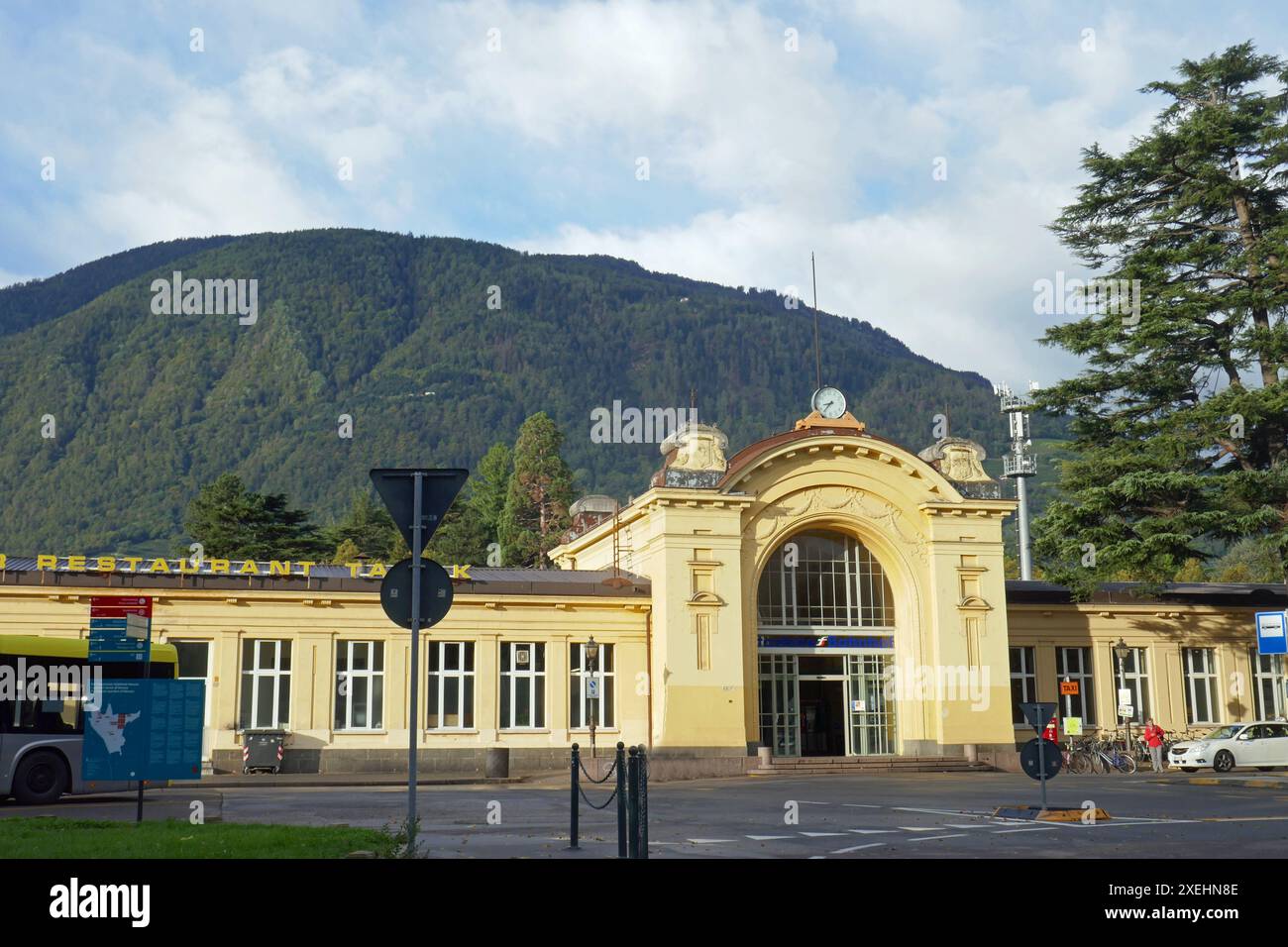 Stazione di merano hi-res stock photography and images - Alamy