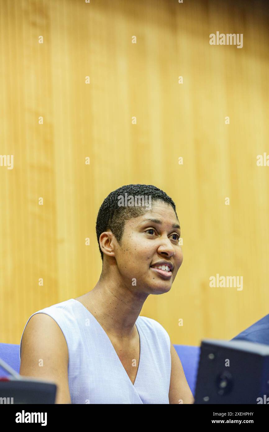 24 06 27094 jpg hi-res stock photography and images - Alamy