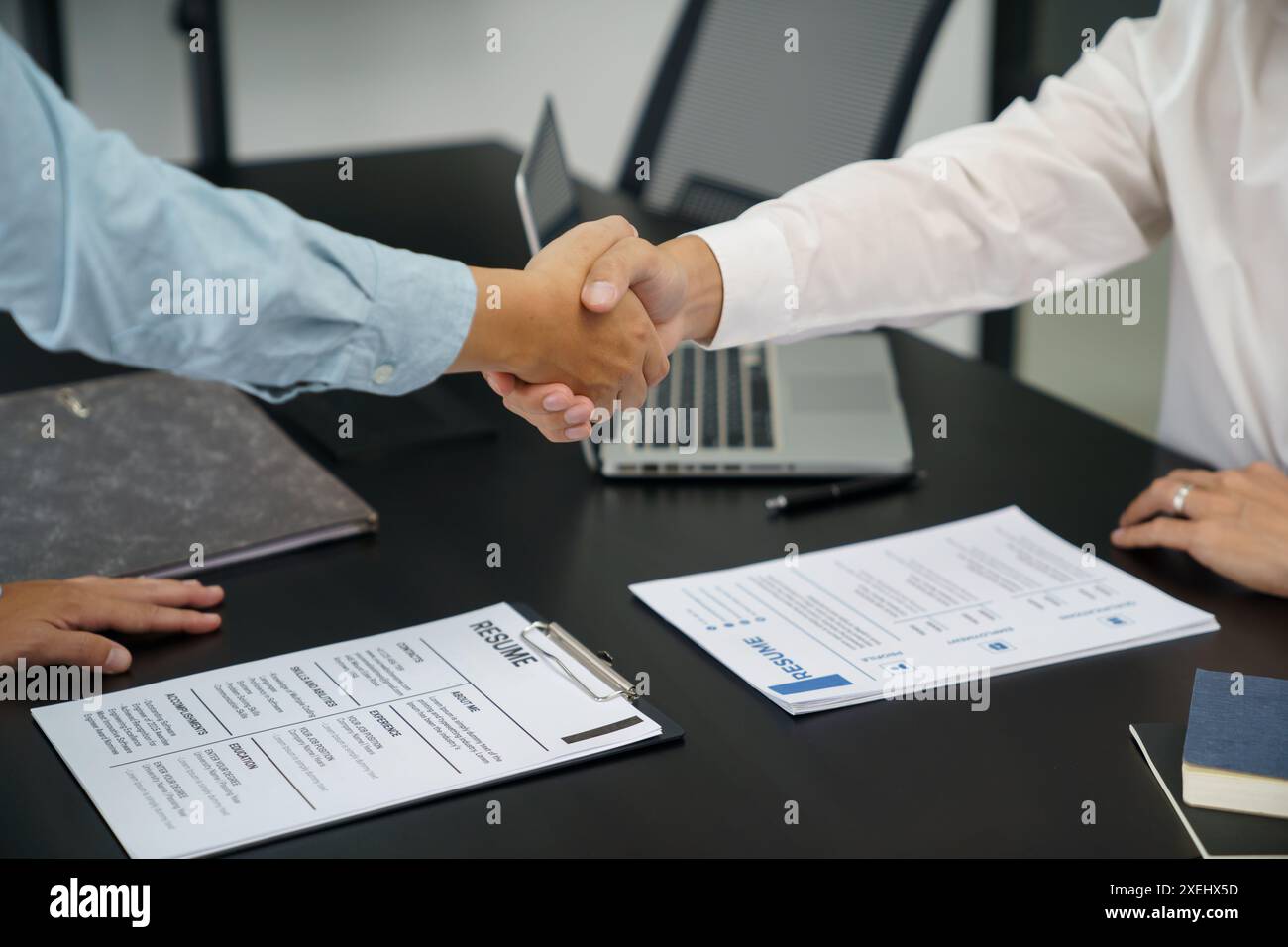 Job interview welcome happy hi-res stock photography and images - Alamy