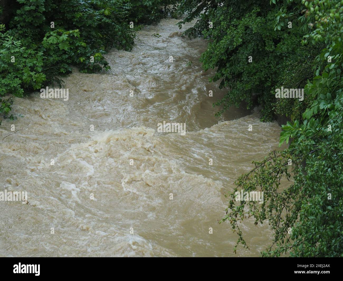 Dirty water flooding flood hi-res stock photography and images - Alamy