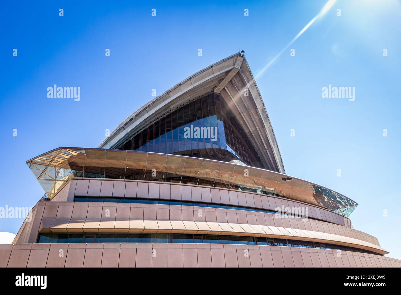 Sails of sydney opera house hi-res stock photography and images - Alamy