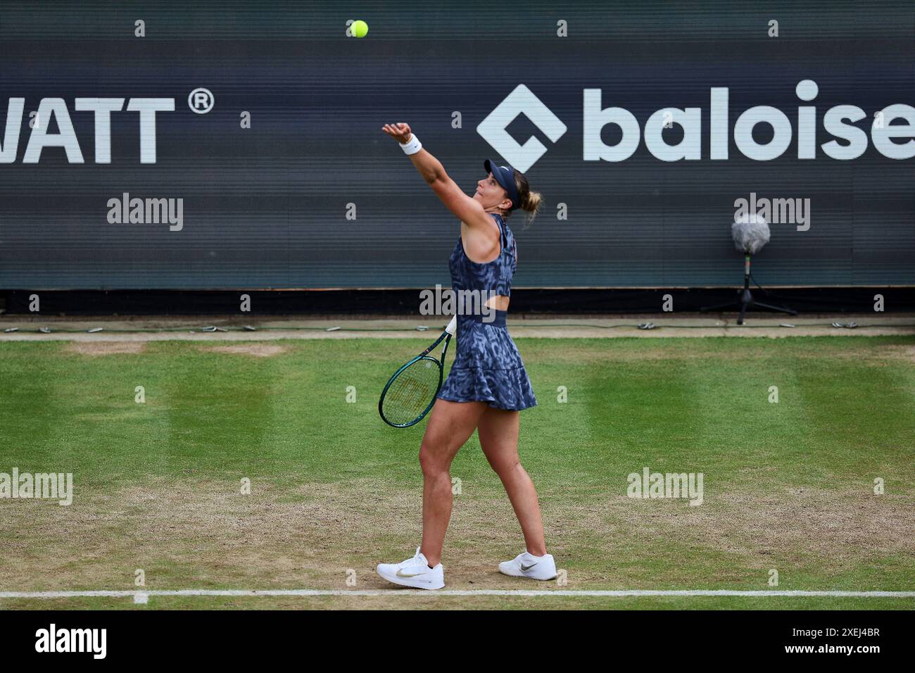 Bad Homburg, Hessen, Germany. 27th June, 2024. Paula Badosa (ESP) serve ...
