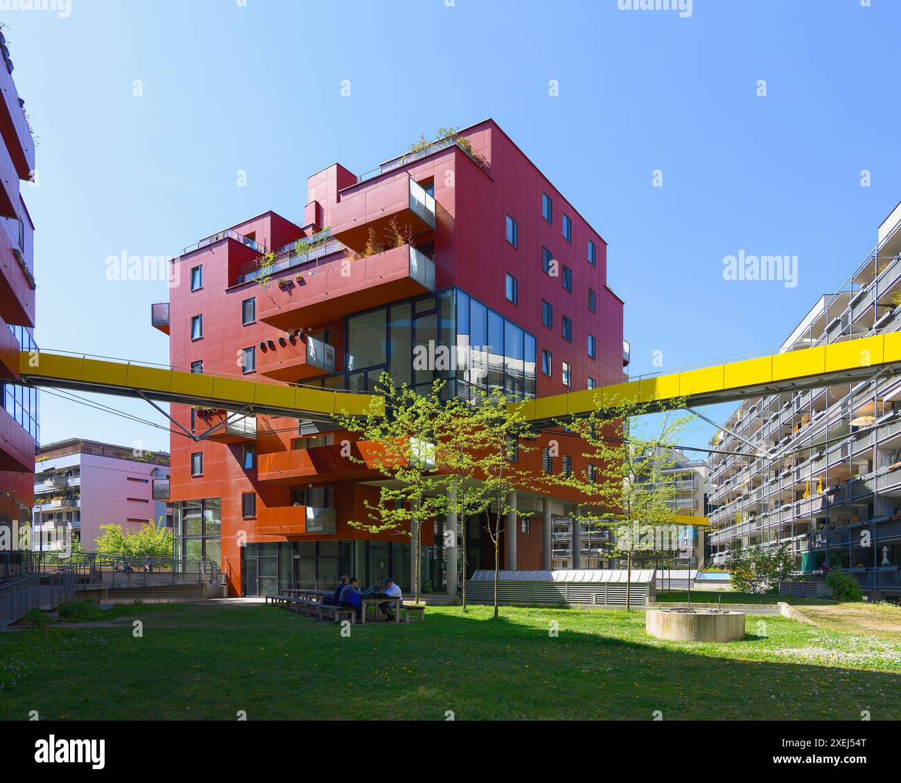 Colour blocks architecture hi-res stock photography and images - Alamy