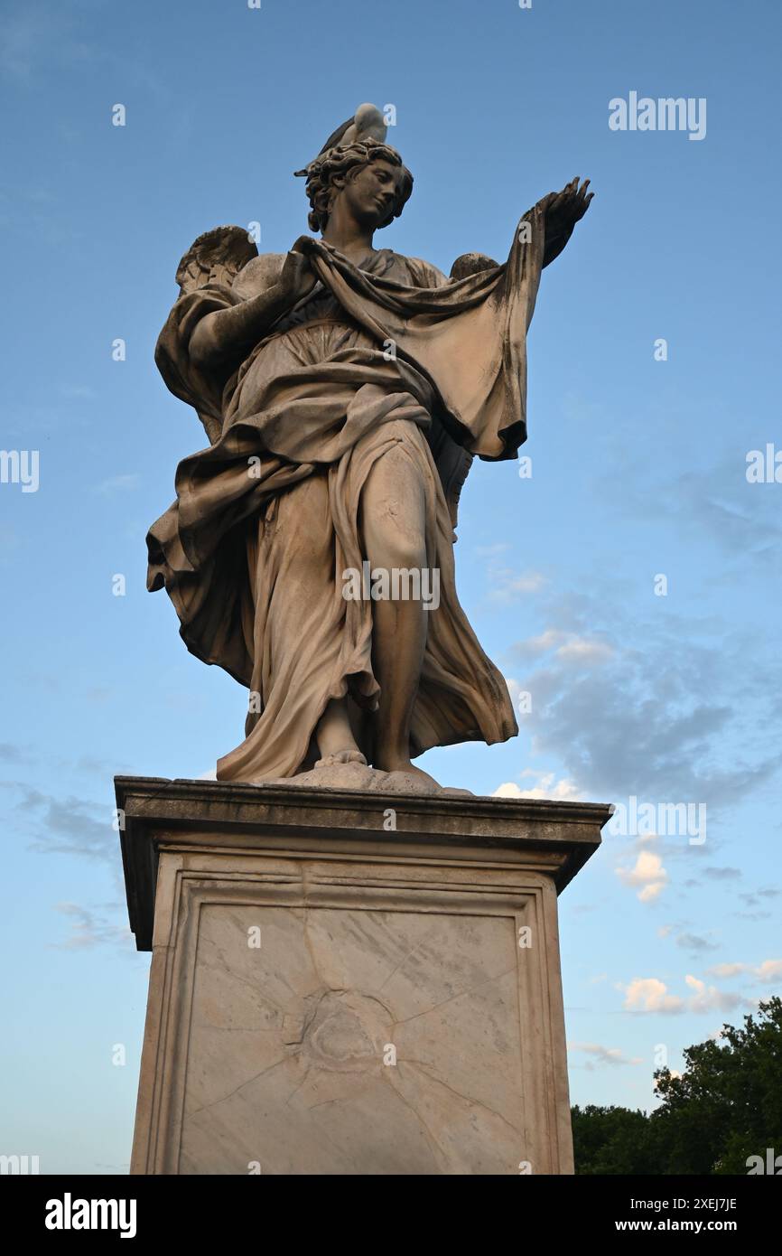 Eurore, Italy, Rome Ponte Sant'Angelo Pons Aelius and Pantheon Stock ...