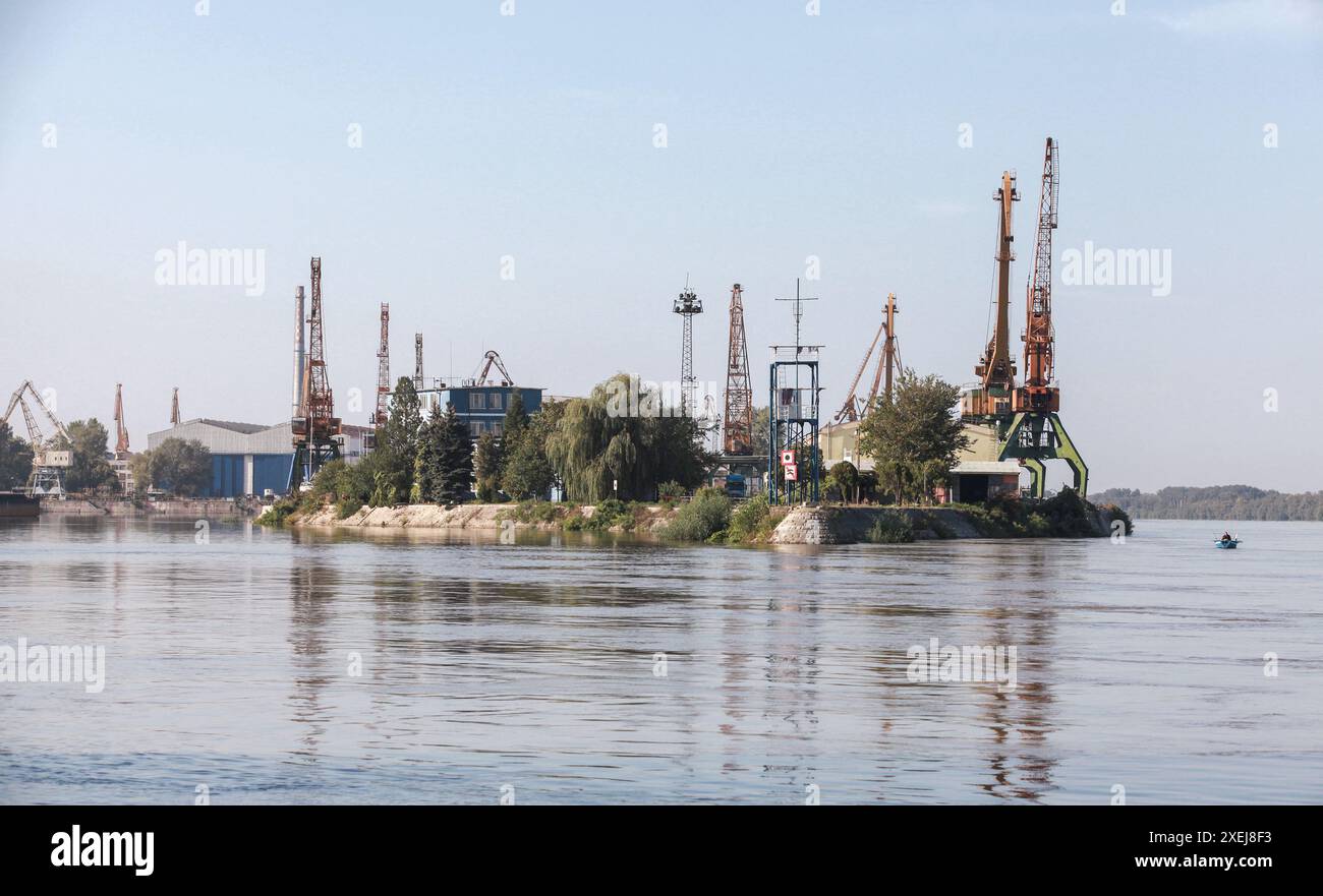 Ruse port coastal view with portal cranes at the embankment, Danube ...