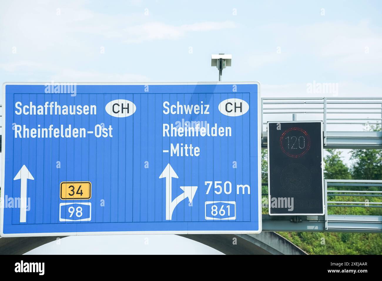 Schweiz, Schaffhausen, Rheinfelden, Autobahn, Verkehrsschild, Wegweiser ...