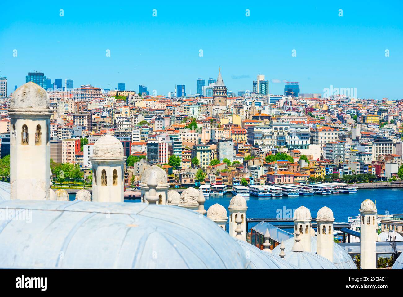 Dome roofs istanbul turkey hi-res stock photography and images - Alamy