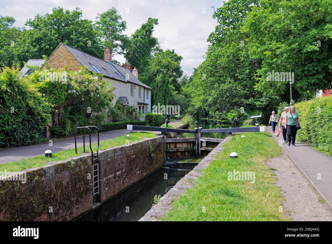 The Basingstoke canal and the surrounding countryside near West Byfleet ...