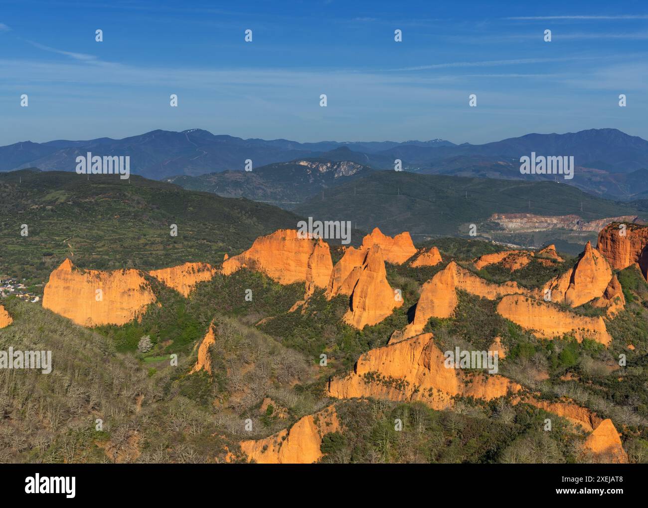 View of the old Roman gold mine quarries and landscape of Las Medulas ...