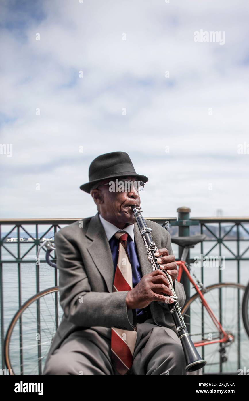 Musician playing on clarinet hi-res stock photography and images - Alamy