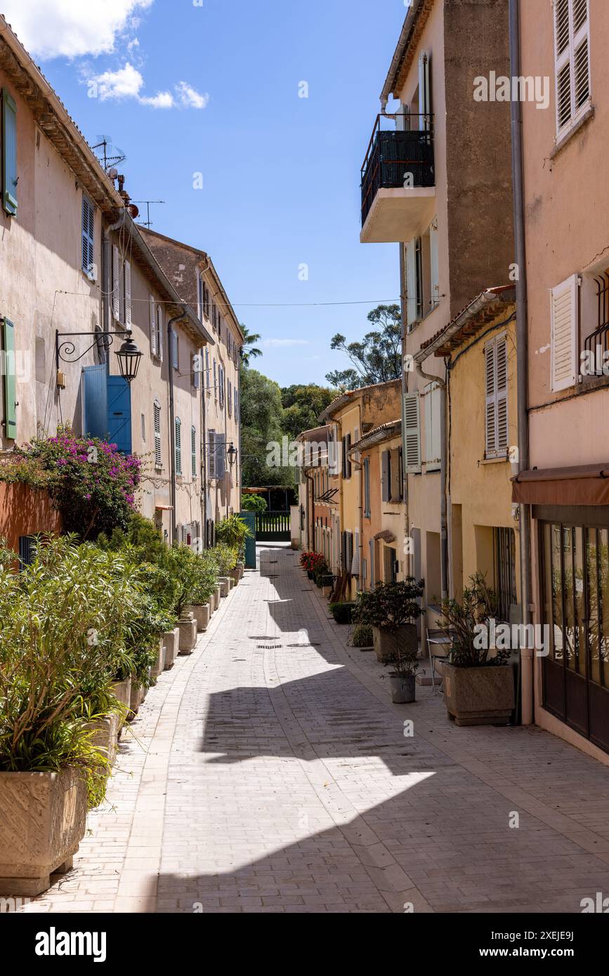 Side view historic center hi-res stock photography and images - Alamy