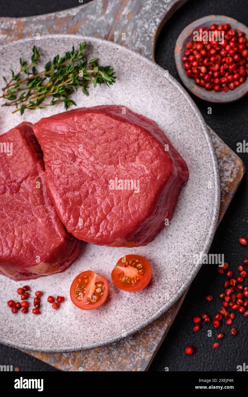 Raw filet mignon hi-res stock photography and images - Alamy