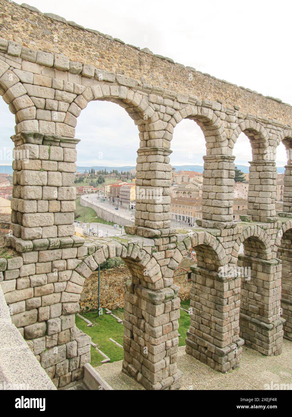 Arches of an ancient roman aqueduct hi-res stock photography and images ...