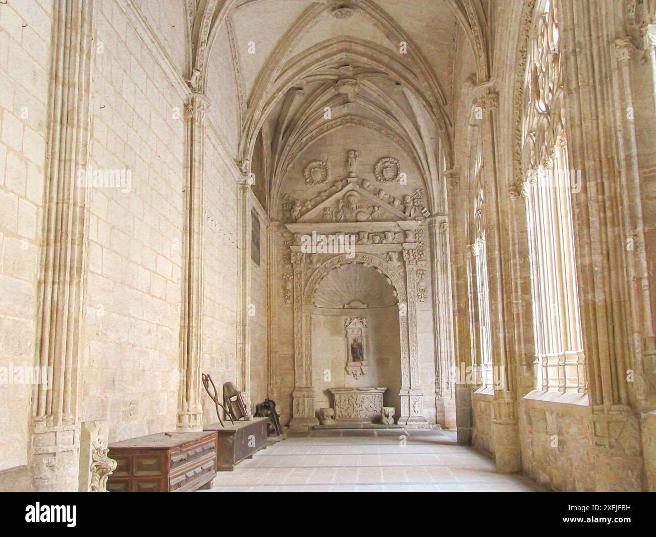 hallway of Segovia Cathedral with vaulted ceilings and stonework Stock ...