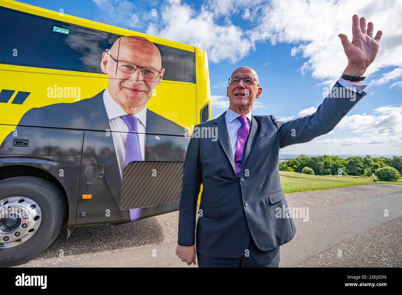 First bus 2024 hi-res stock photography and images - Alamy
