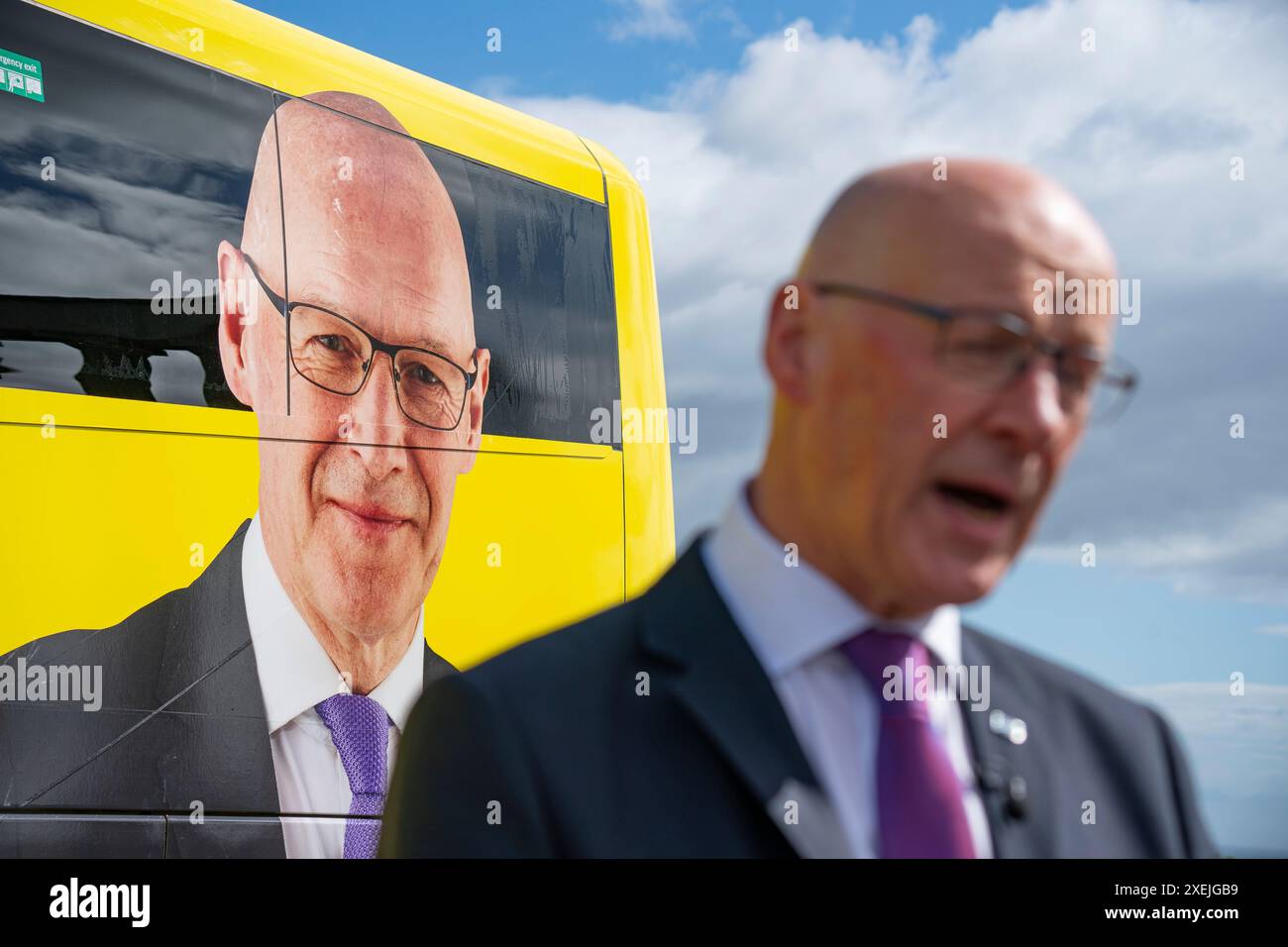 First bus 2024 hi-res stock photography and images - Alamy