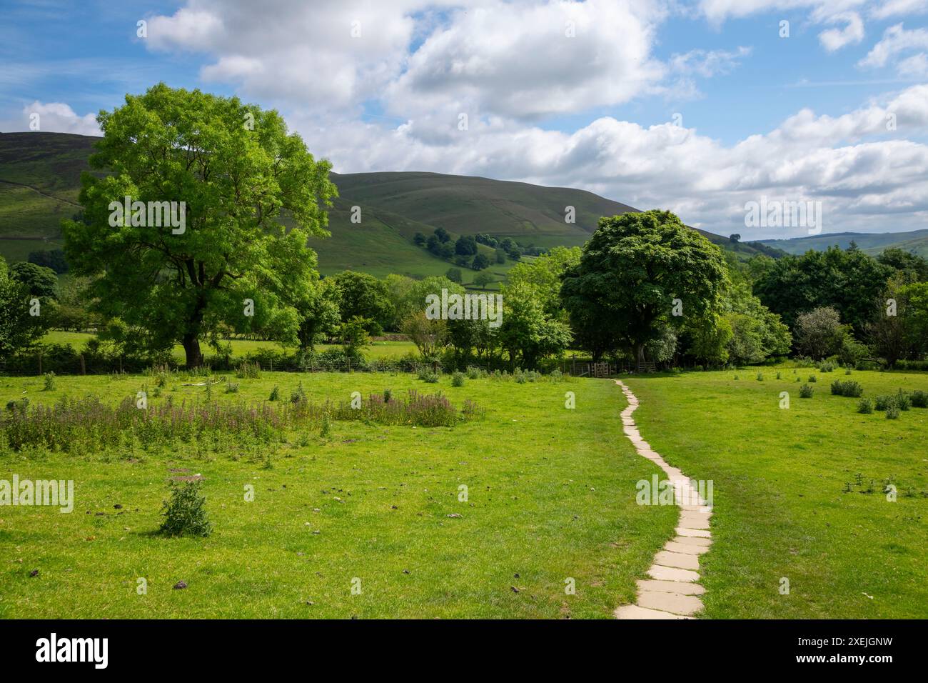 The Pennine Way at Edale in the Peak District national park, Derbyshire ...