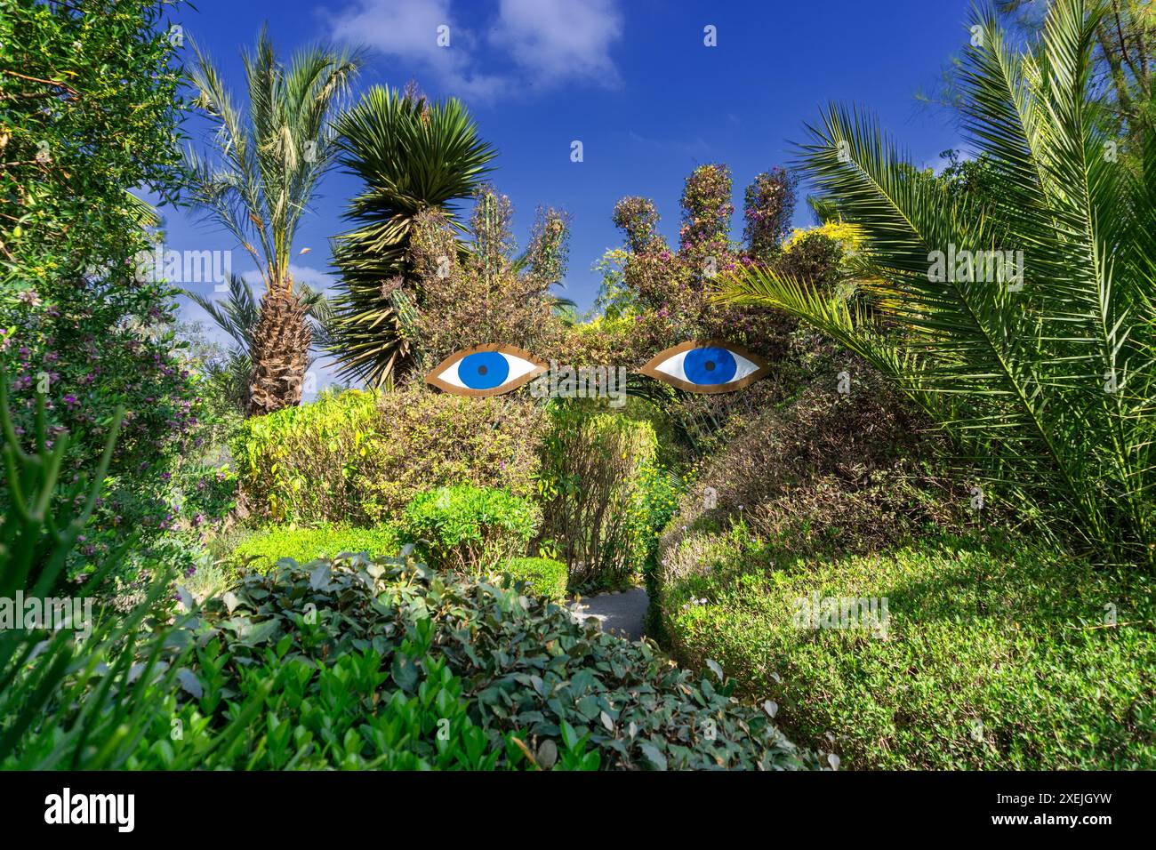 View of artwork in the scenic Anima Gardens in Marrakesh Stock Photo ...