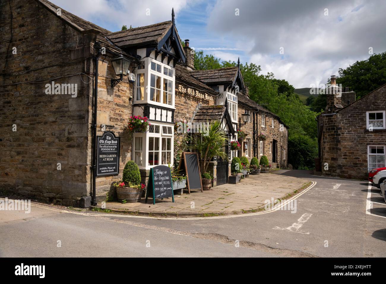 The Nags Head pub at Edale in the Peak District national park ...