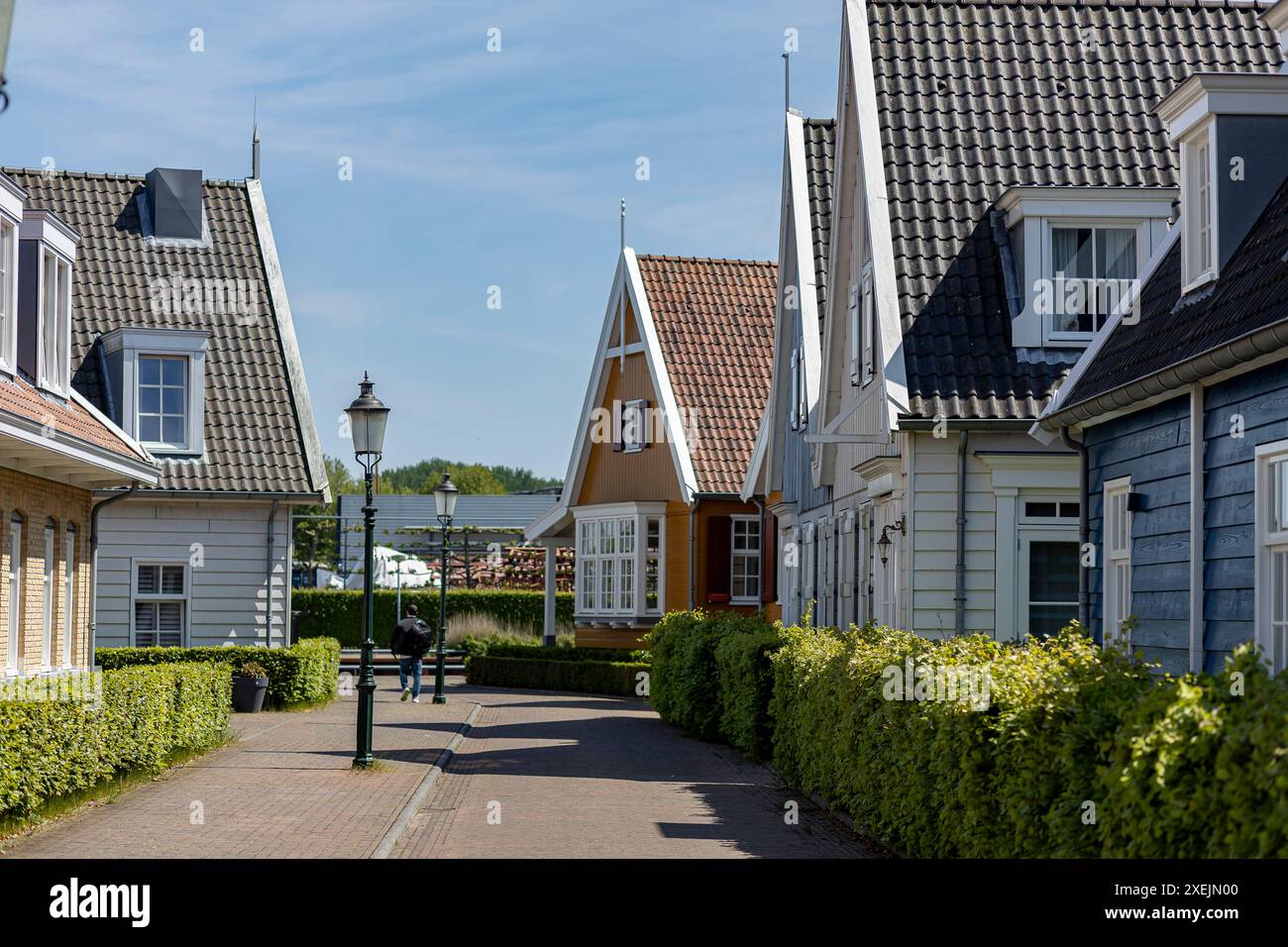 Picturesque Dutch pleasure boat port Huizen with Fletcher hotel Stock ...