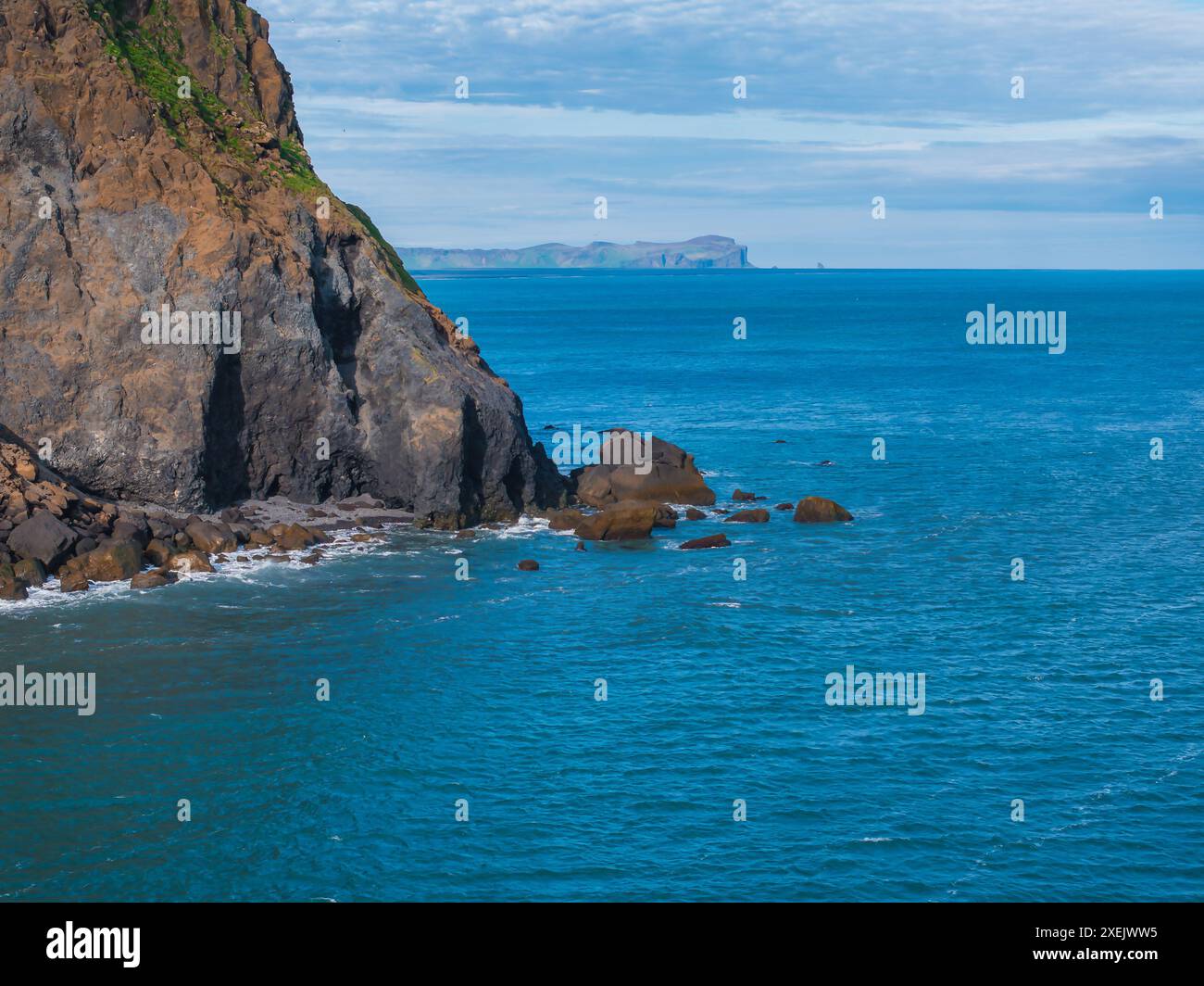 Rocks igneous metamorphic sedimentary hi-res stock photography and ...