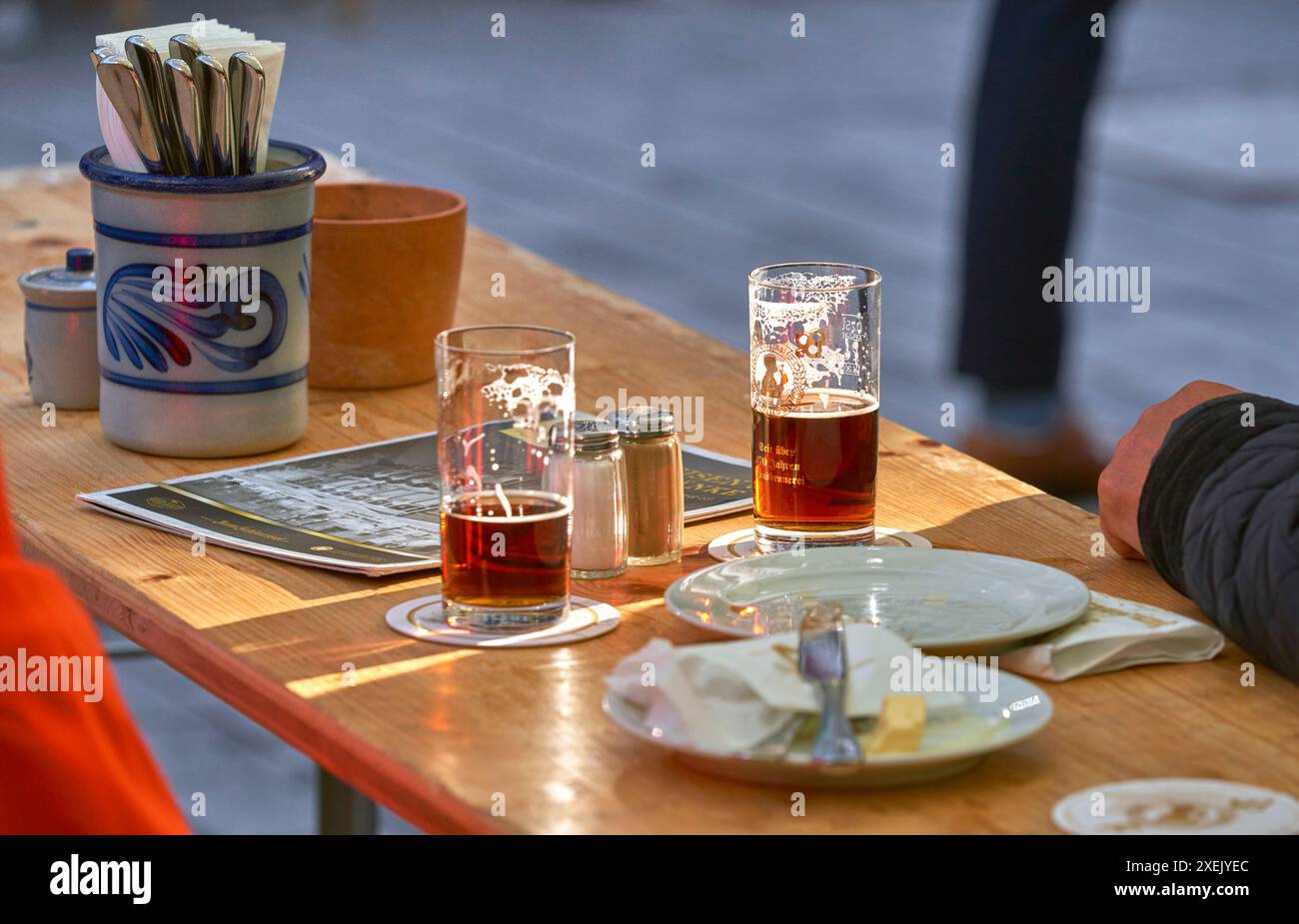 Cafe table european hi-res stock photography and images - Alamy