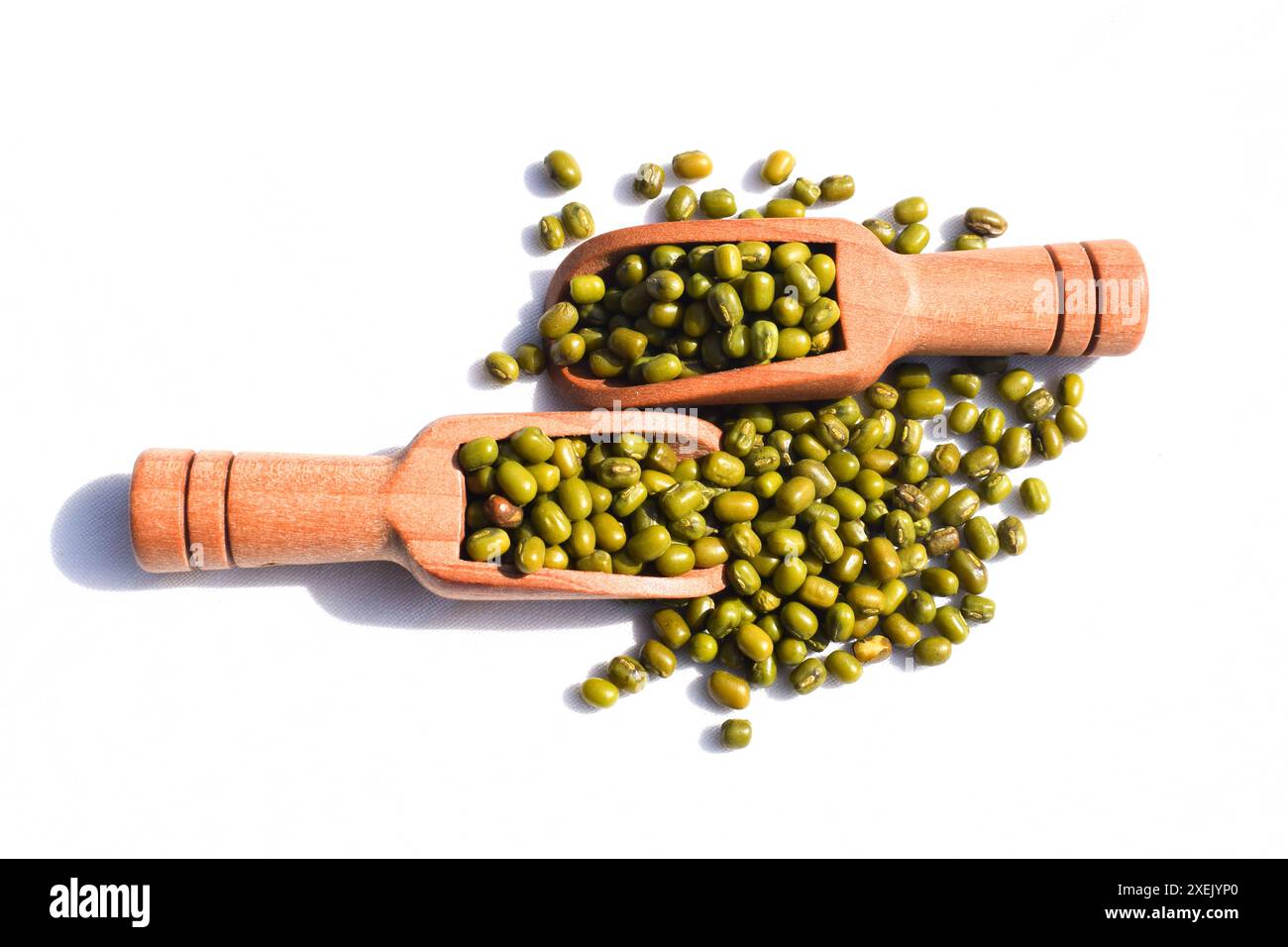 macro Close-up of Organic green Gram (Vigna radiata) or whole green ...