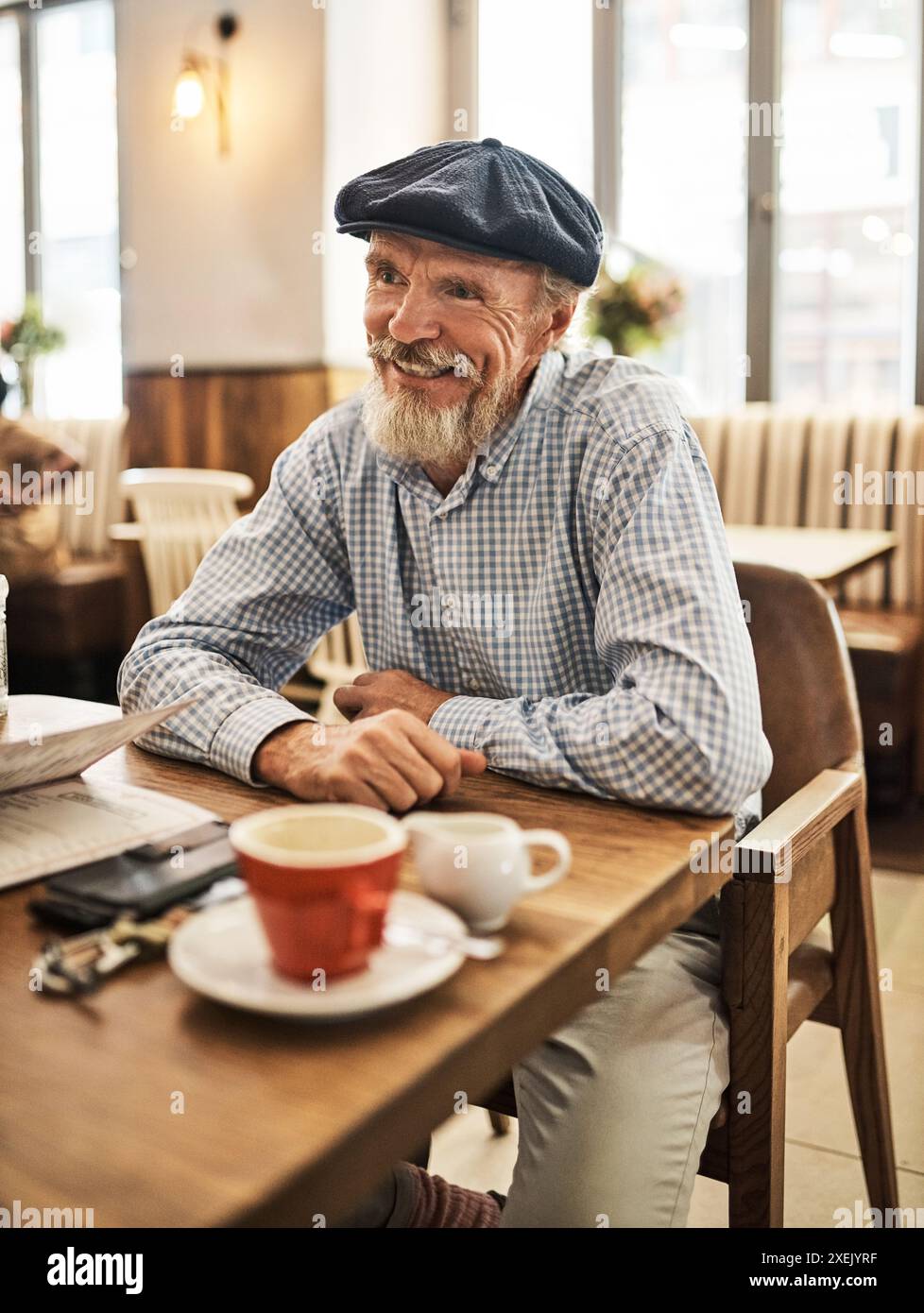 Old man conversation cafe elderly hi-res stock photography and images ...