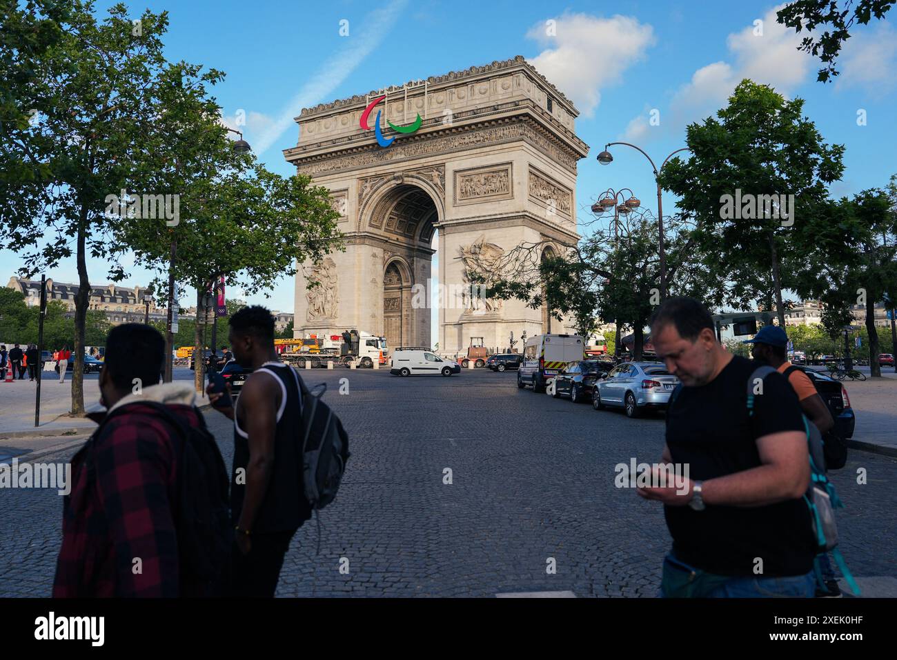 (240628) -- PARIS, June 28, 2024 (Xinhua) -- The Paralympic symbol, the ...