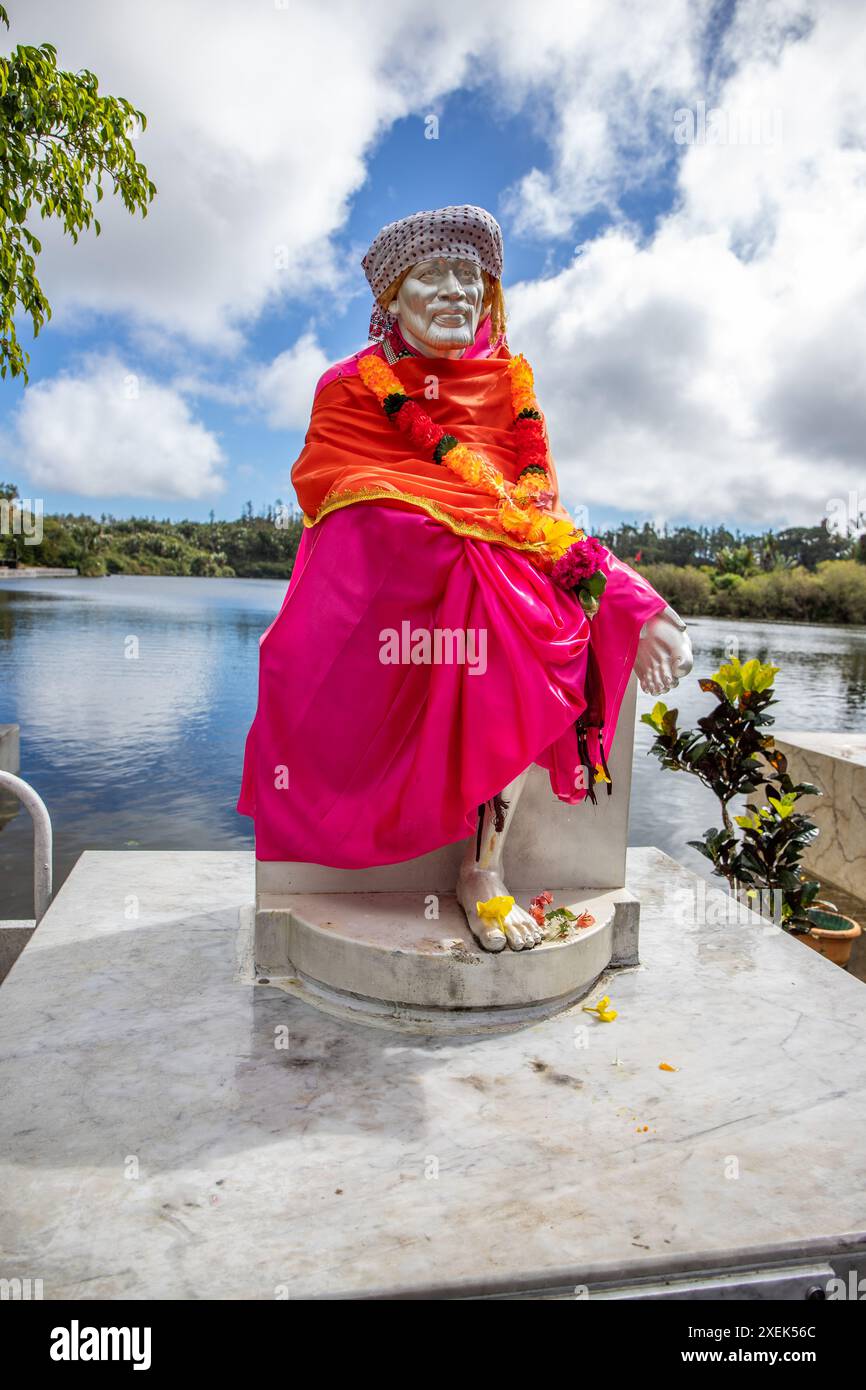 Statue of Hindu Faith at Lake Grand Bassin, Lord Shiva, Grand Bassin ...