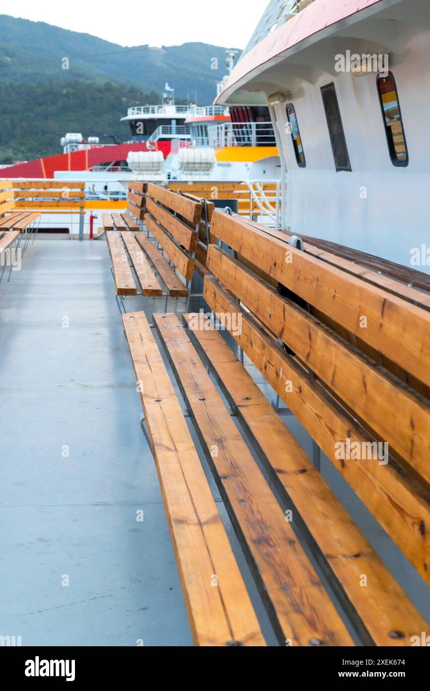 Yellow passenger ferry boat hi-res stock photography and images - Alamy