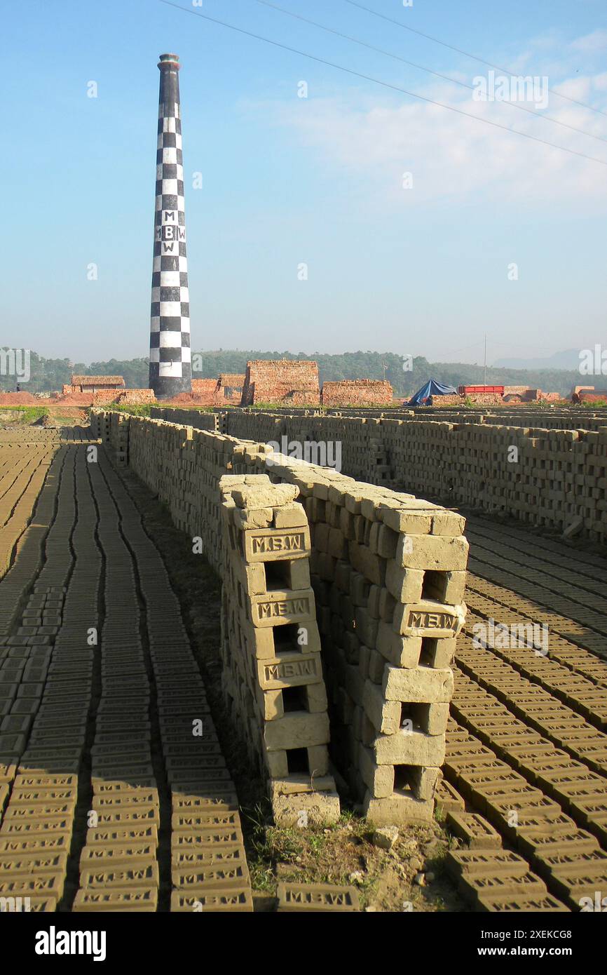 Bricks Factory. Dhaka. Bangladesh Stock Photo - Alamy