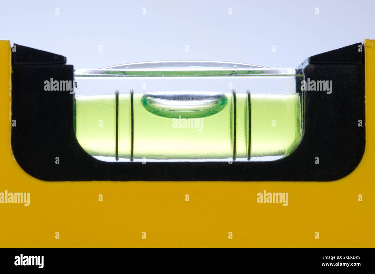 Builders level line hi-res stock photography and images - Alamy