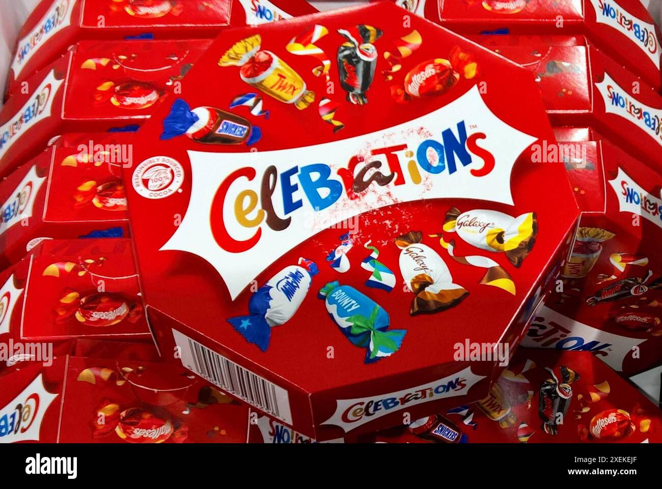 Mars Celebrations, Süssigkeiten-Box mit Mars, Snickers, Twix und ...